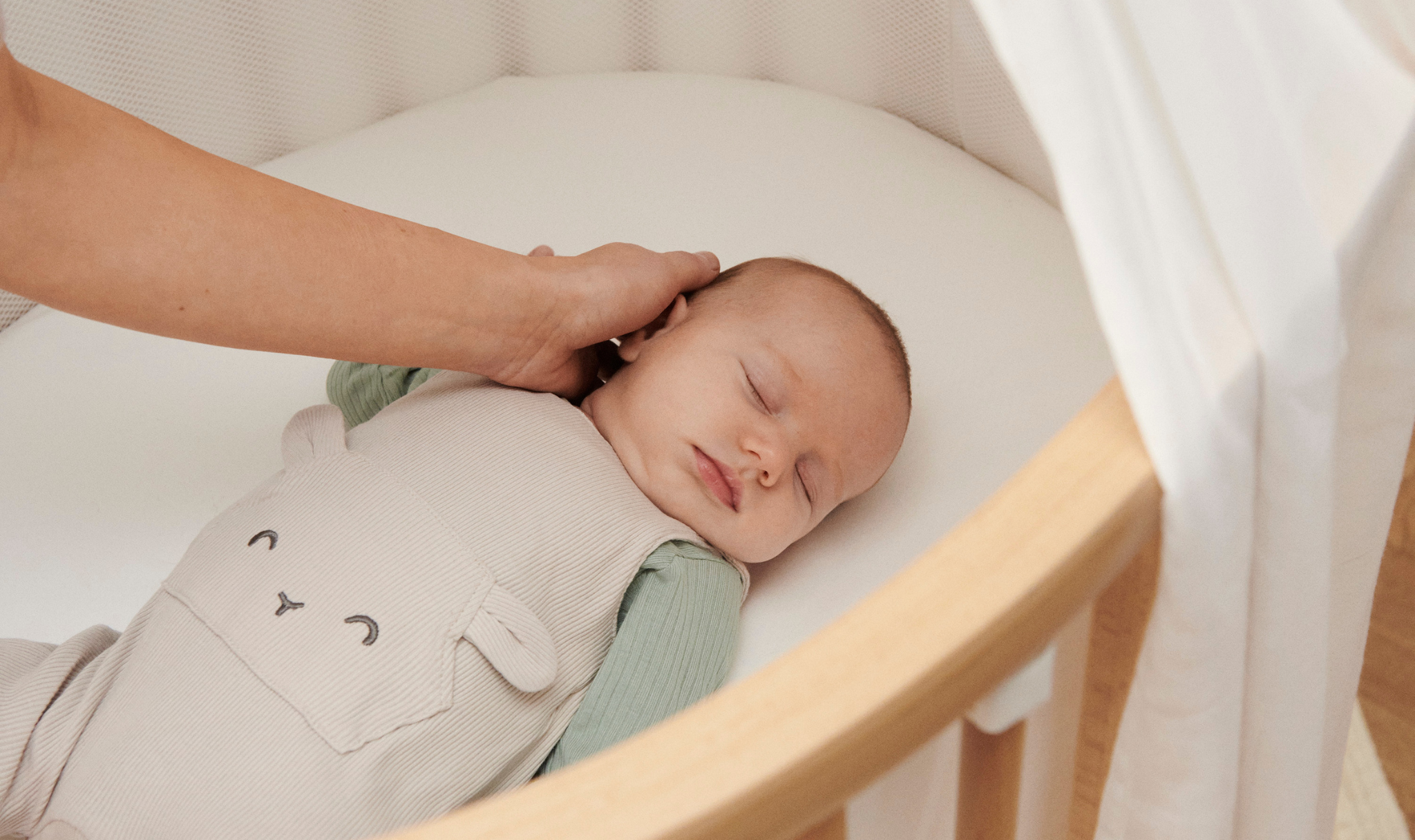 Safe Sleep Week: Myths, Tips & Safe Sleep Practices for Your Baby ...